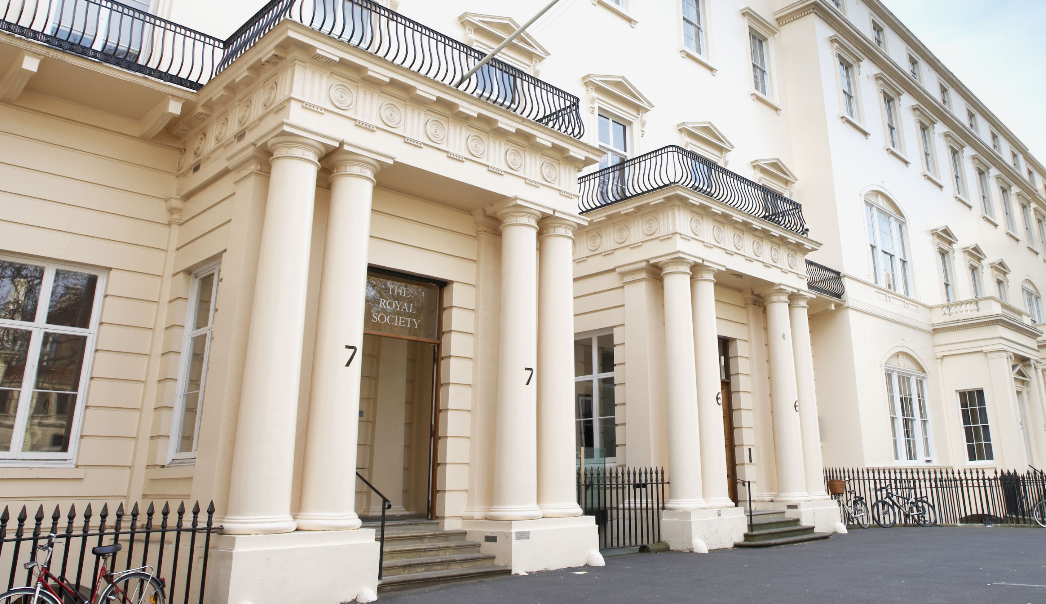 Peter Hore elected Fellow of the Royal Society | Department of Chemistry